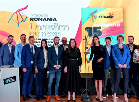 Nadia STOIAN, co-fondatorul Fabricii EXONIA a sunat clopoțelul Bursei ...